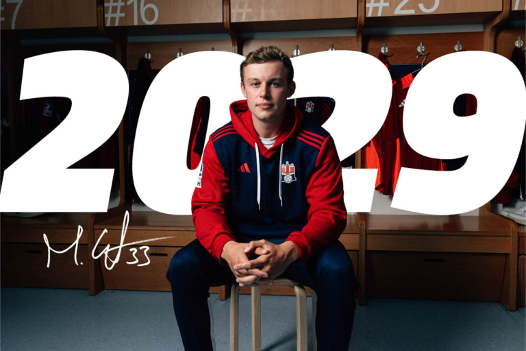 Langfristige Verlängerung: Moritz Sauter bleibt bis 2029 in Hamburg ...