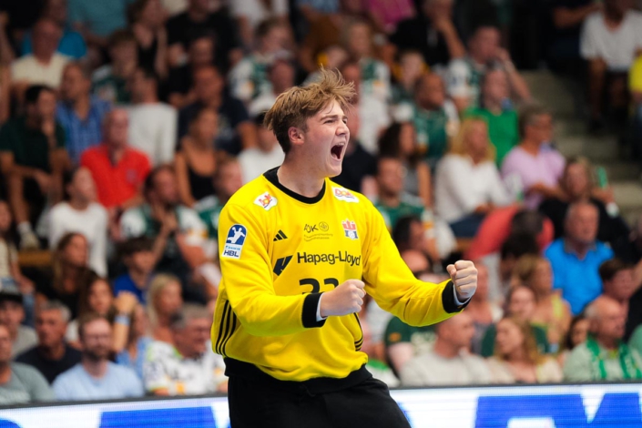 Finn Knaack unterschreibt Profi-Vertrag beim HSVH und wechselt auf ...